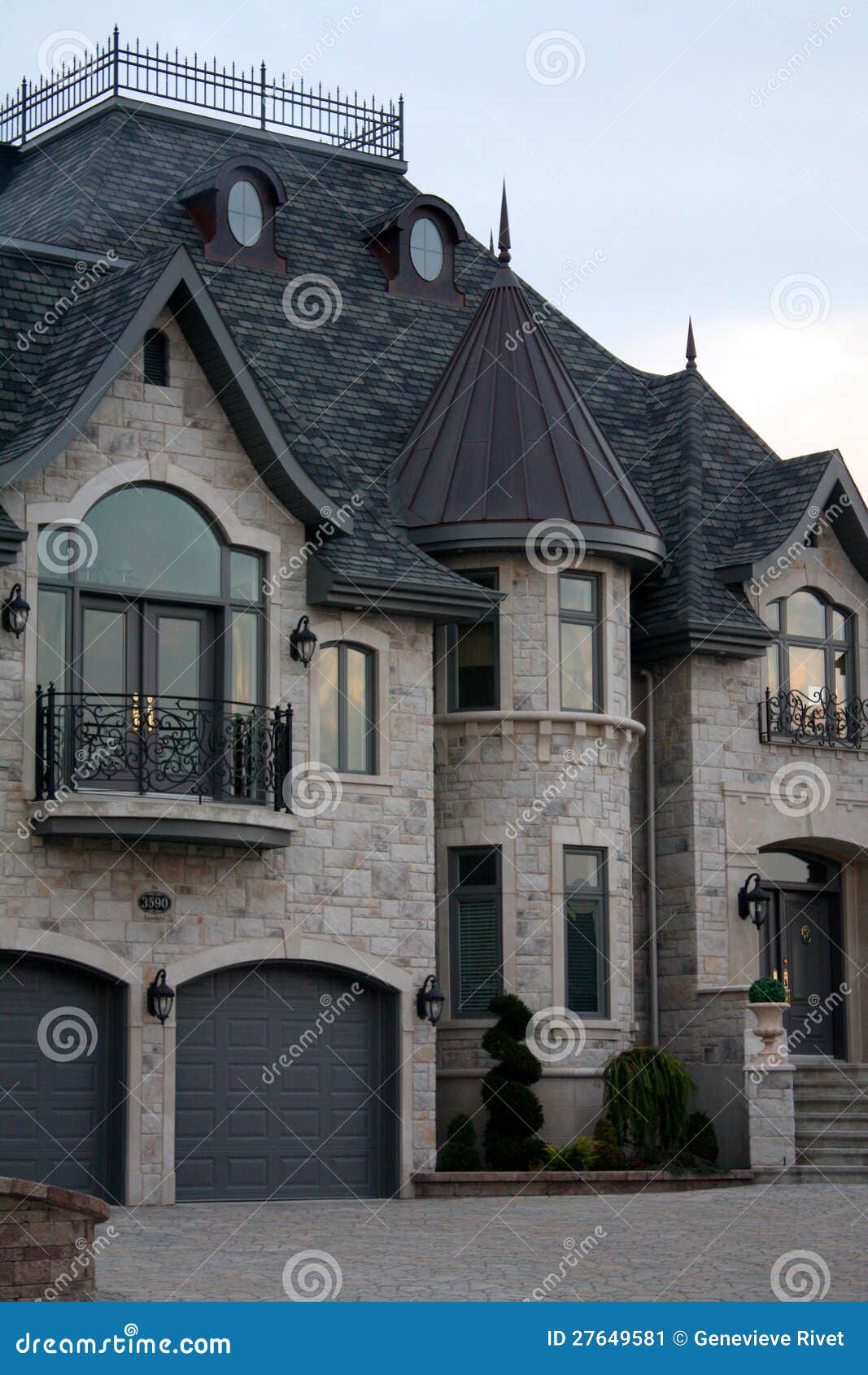 Deluxe House Details stock image. Image of habitation - 27649581