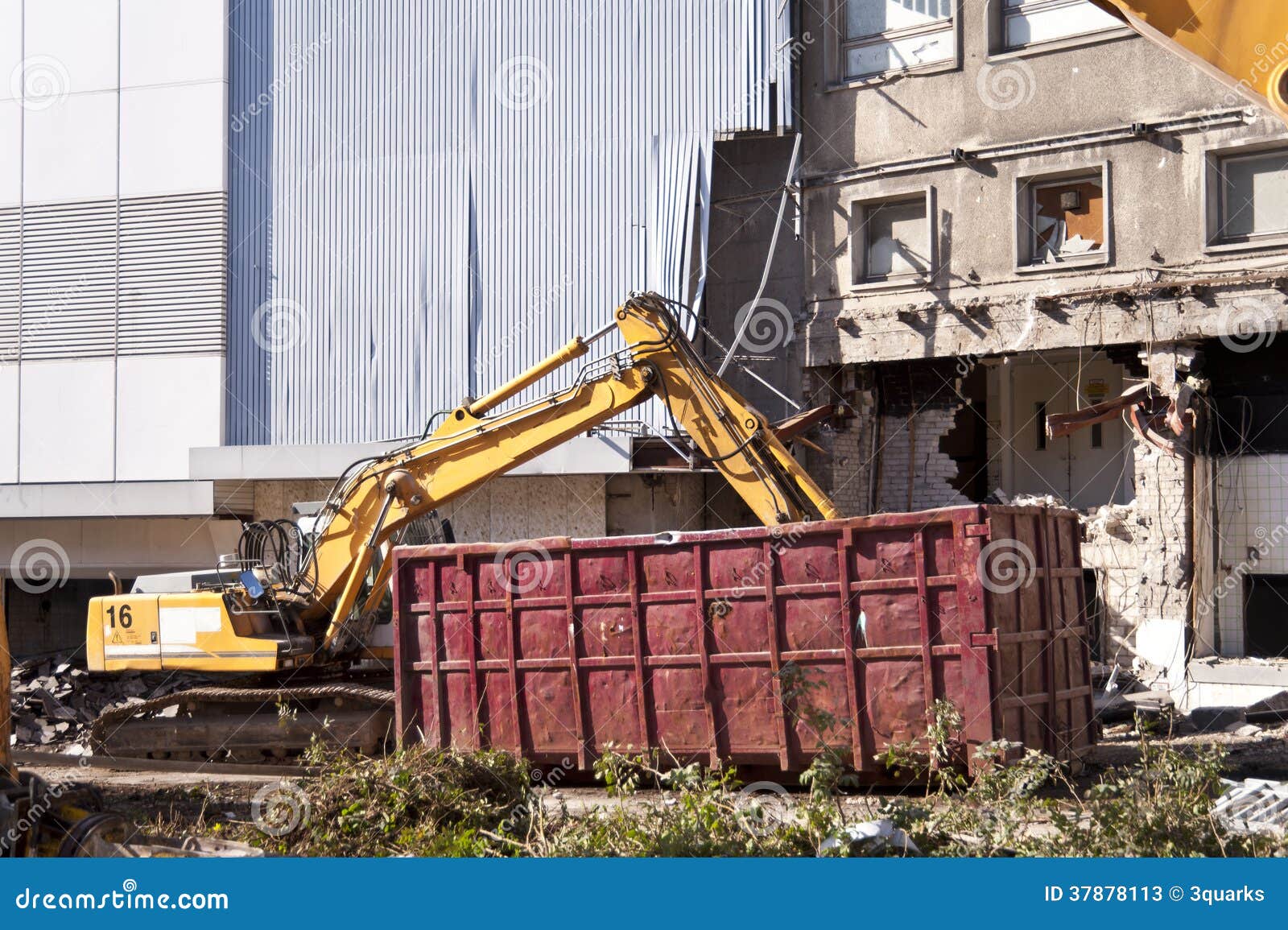 Demolishing building stock image. Image of demolishing - 37878113