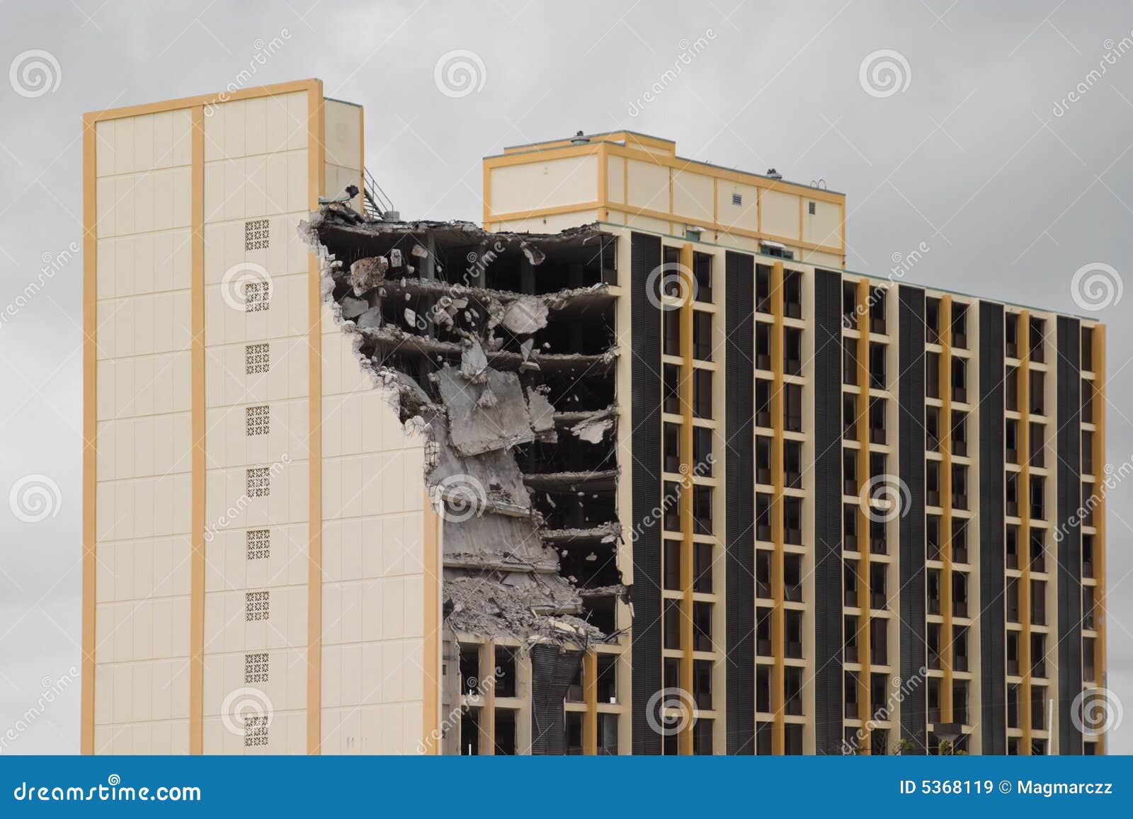 Demolition building stock image. Image of walls, construction - 5368119