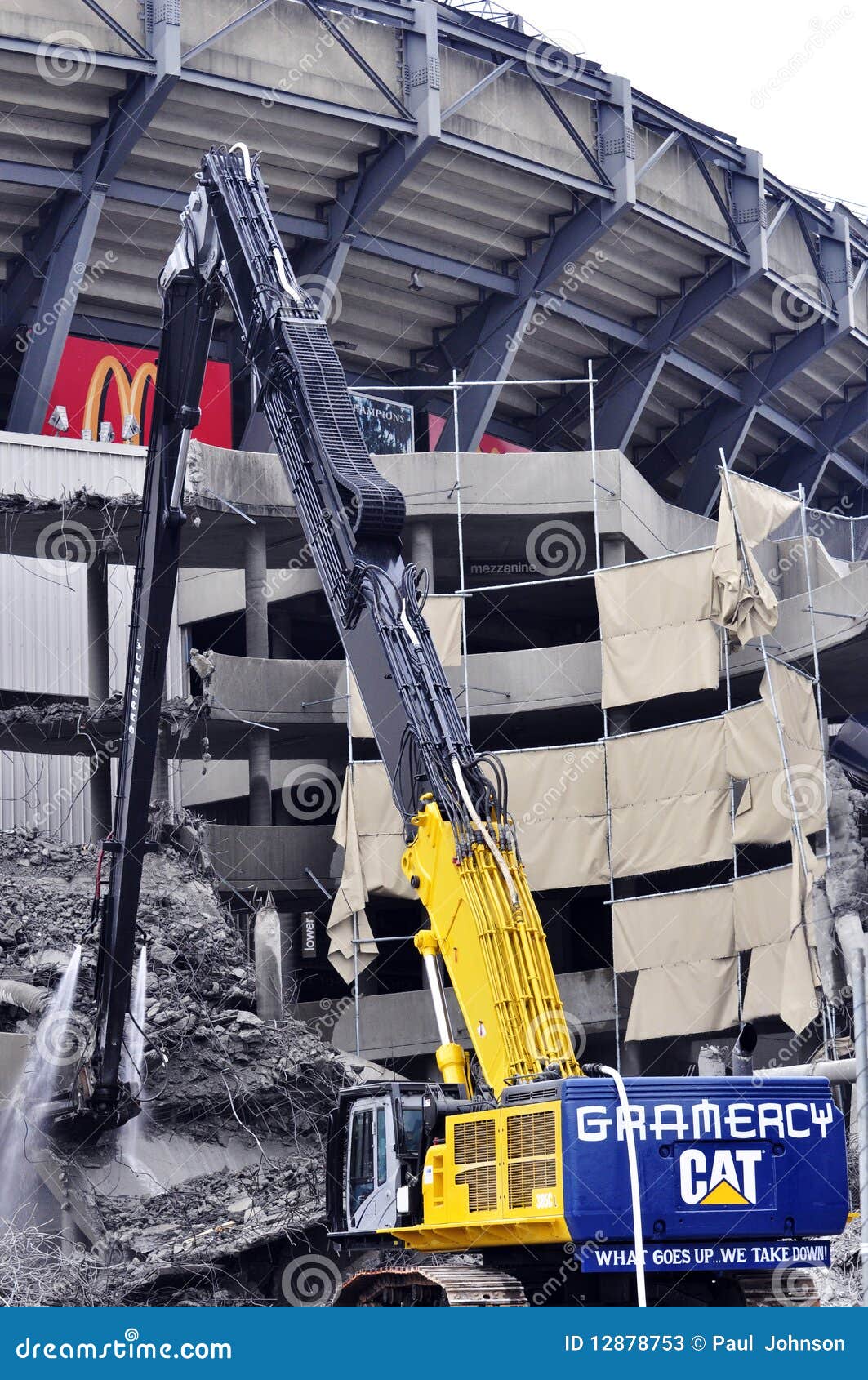 Demolition of Giants Stadium Editorial Stock Photo - Image of stadium ...
