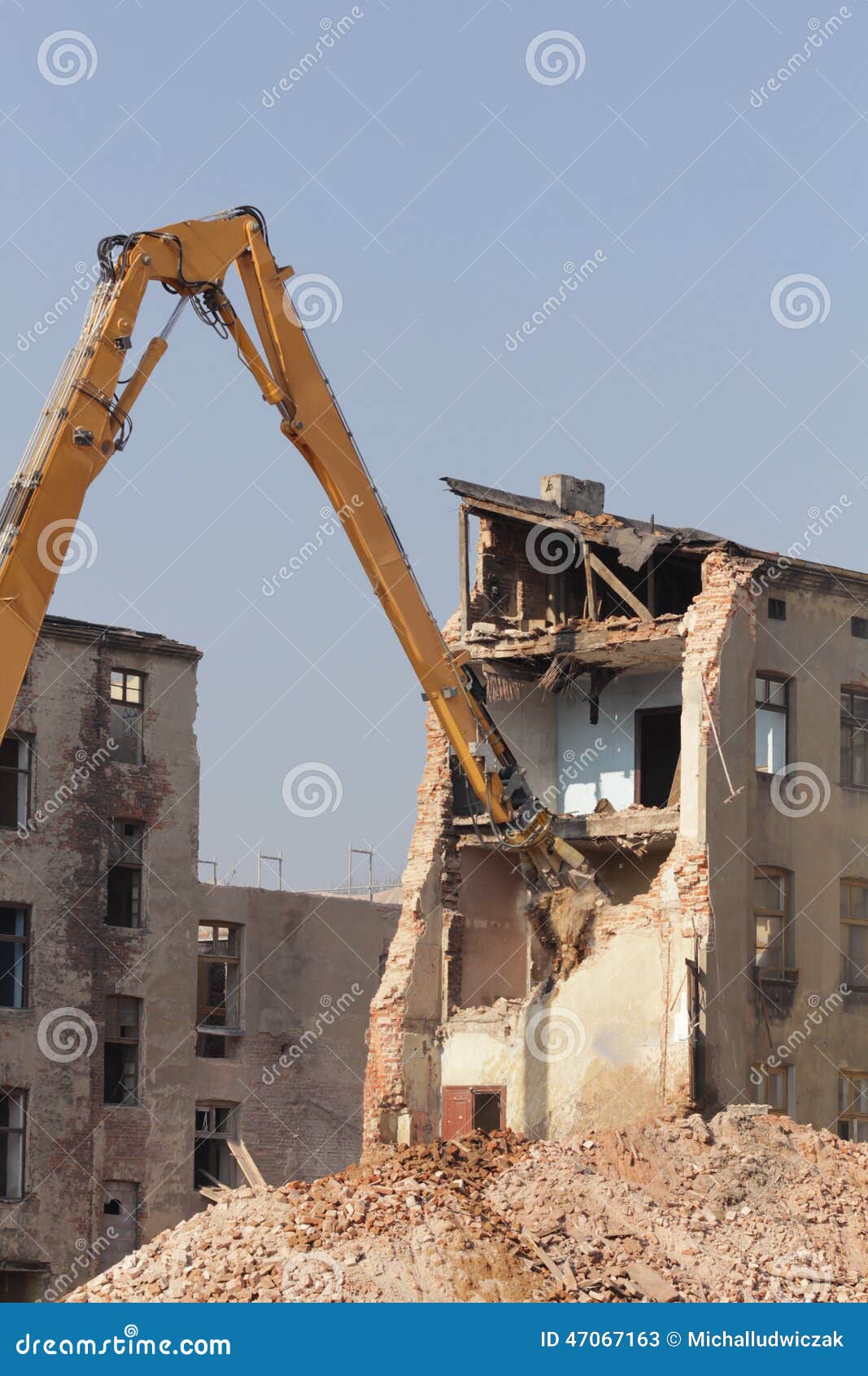 Demolition of the Old Building in the Town Stock Image - Image of ...