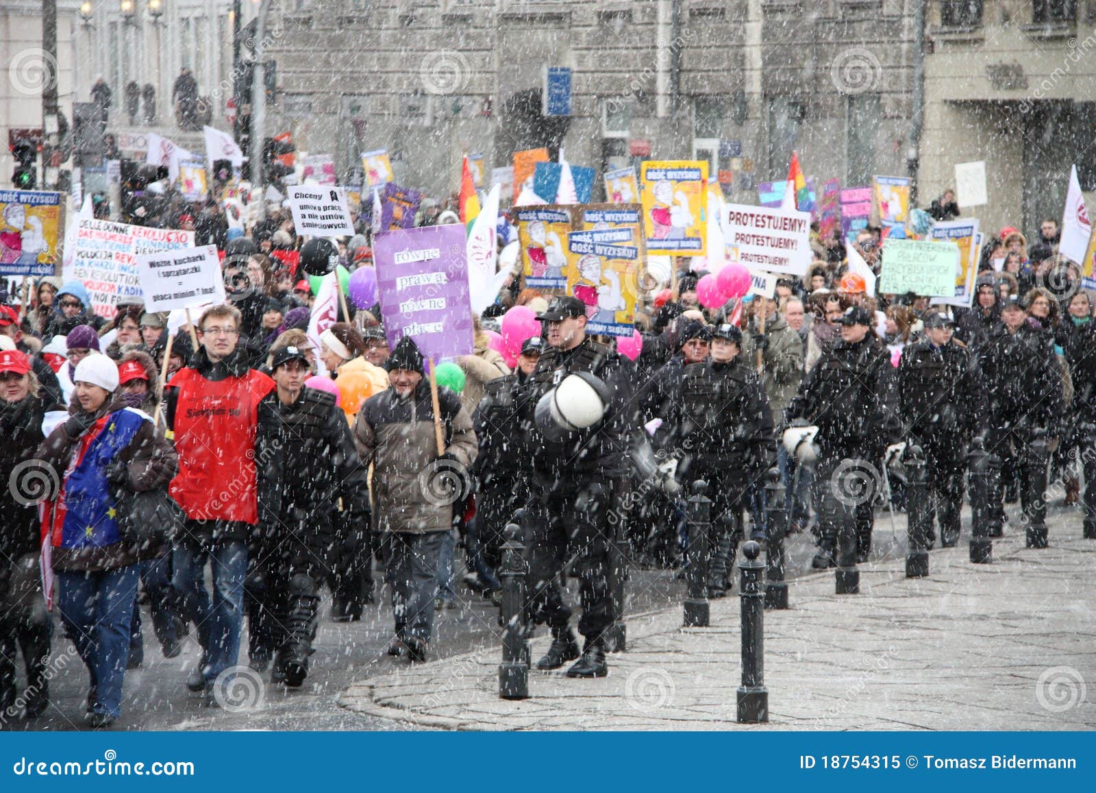 Demonstration editorial image. Image of demonstrate, active - 18754315