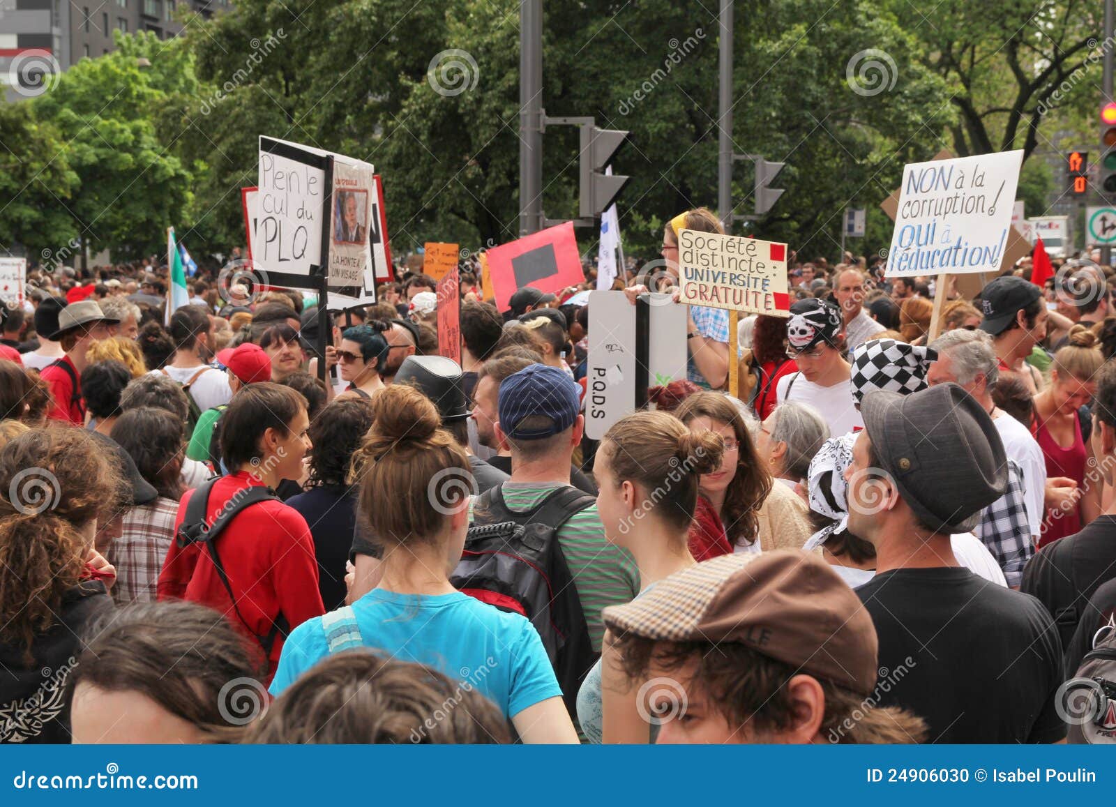 Demonstration Against Law 78 Editorial Image - Image of national, woman ...