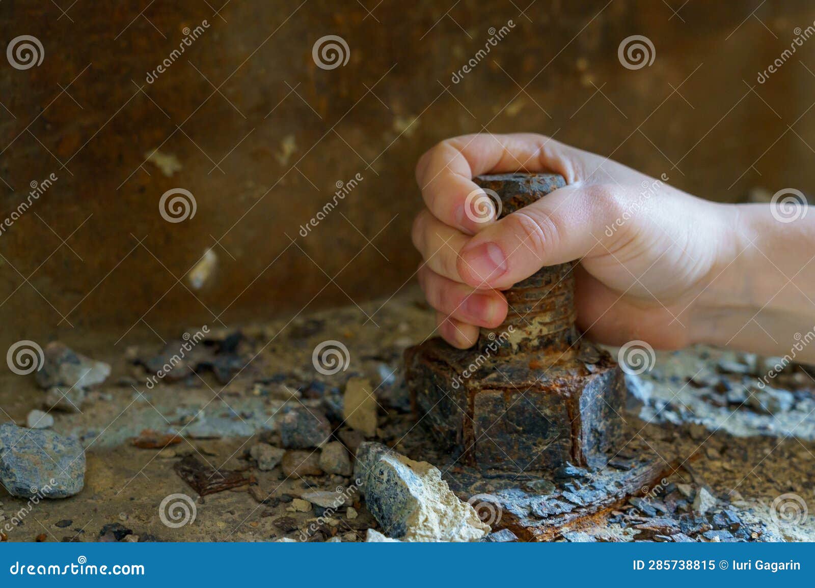 Demonstration of the Size of the Bolts on the Example of a Hand ...
