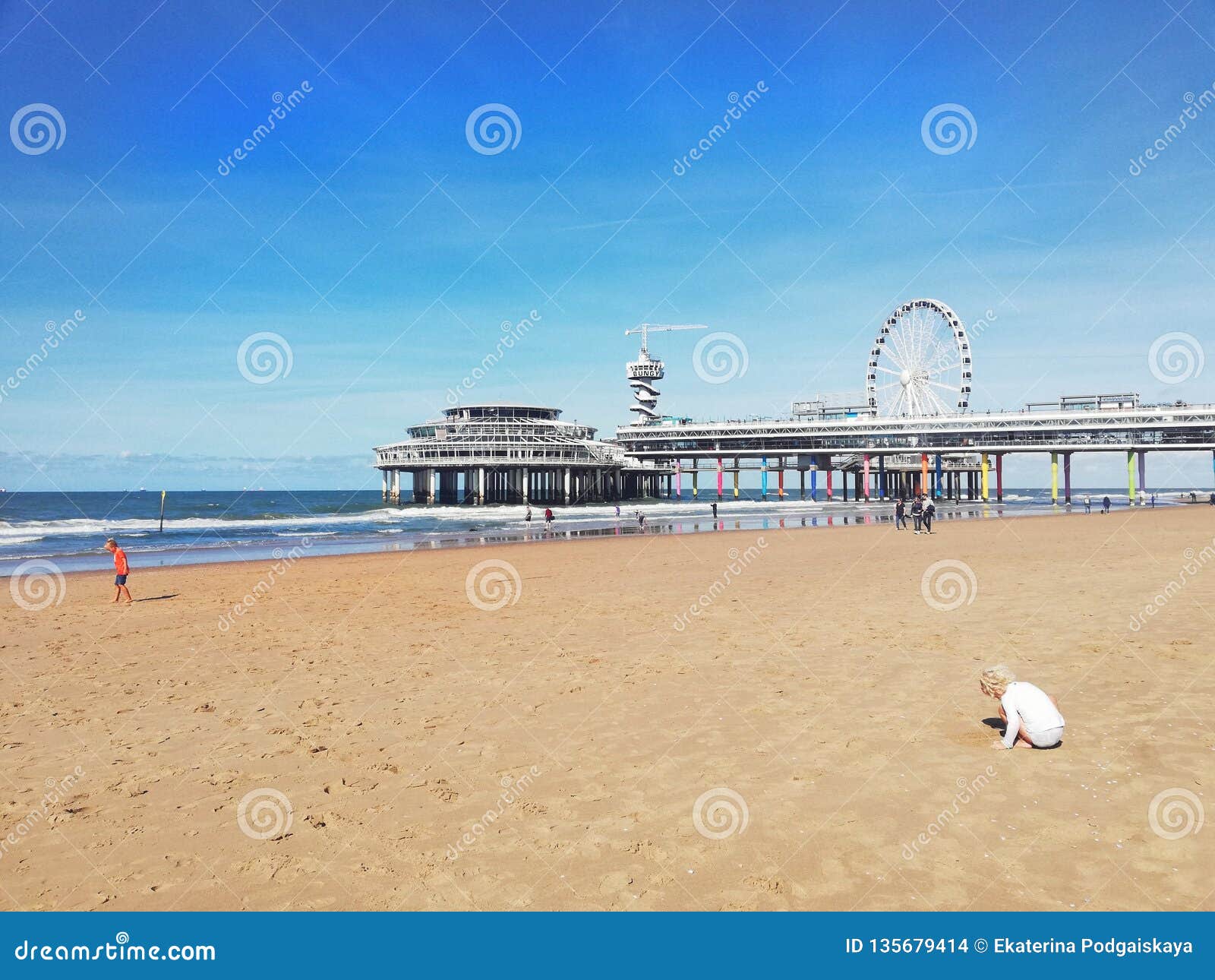 Den Haag beach editorial stock image. Image of haag - 135679414