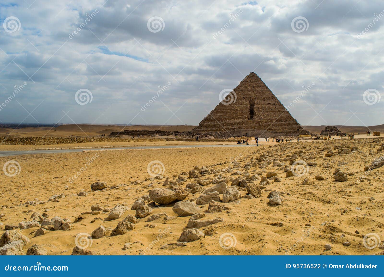 Den minsta pyramiden arkivfoto. Bild av detaljer, mänsklig - 95736522