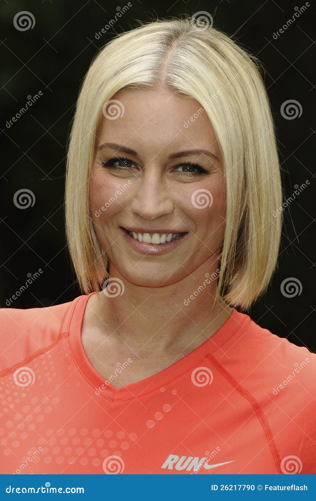 Denise Van Outen's Instagram, Twitter & Facebook on IDCrawl