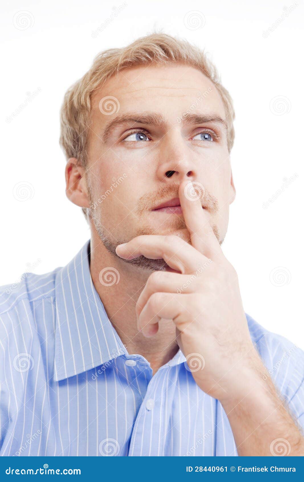 Denken des jungen Mannes stockbild. Bild von ausdruck - 28440961