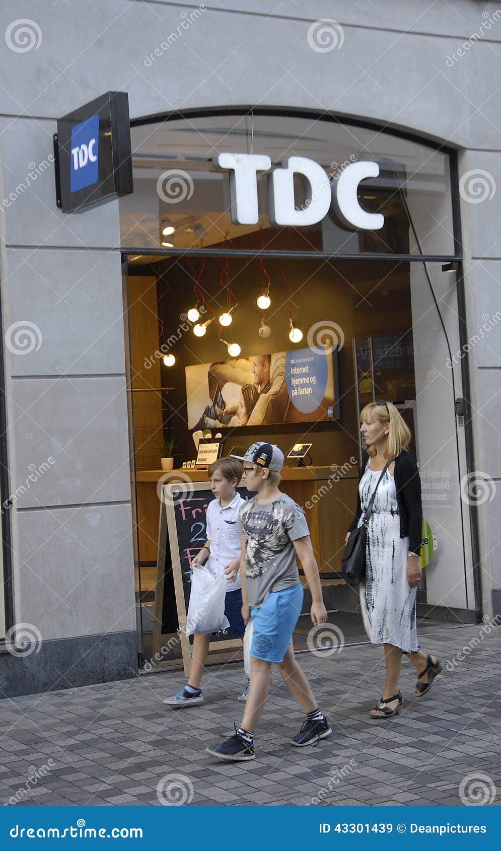 DENMARK_TDC DESPEDEM 800 PESSOAL Imagem de Stock Editorial - Imagem de ...