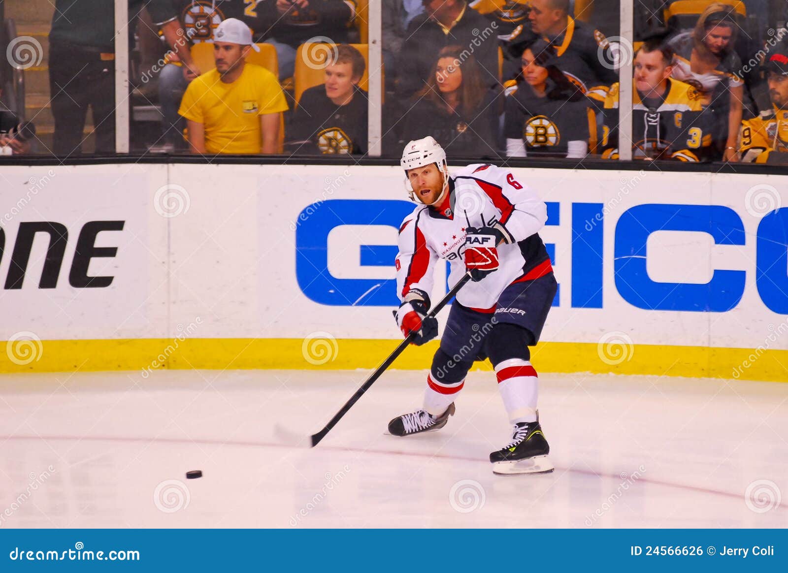 Dennis Wideman Washington Capitals Editorial Photo - Image of equipment ...
