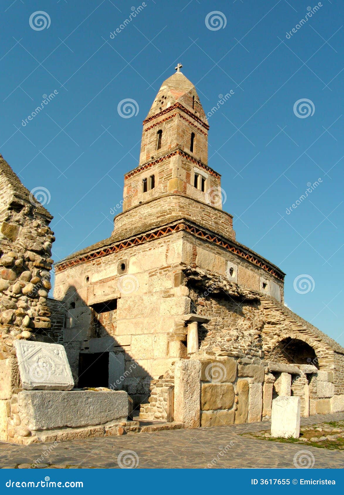 110 Cathedral Being Built Medieval Stock Photos - Free & Royalty-Free ...
