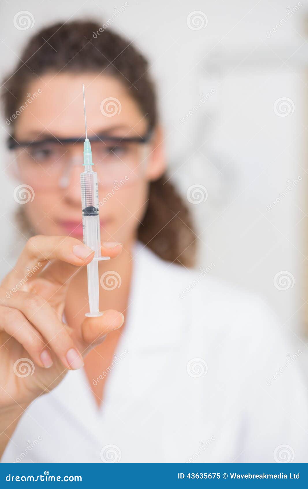 Dental Assistant Preparing an Injection Stock Image - Image of nurse ...