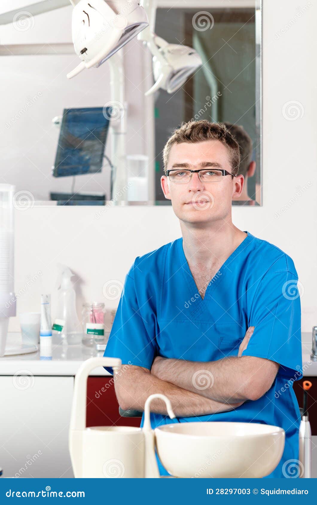 Dentist stock image. Image of surgeon, occupation, office - 28297003