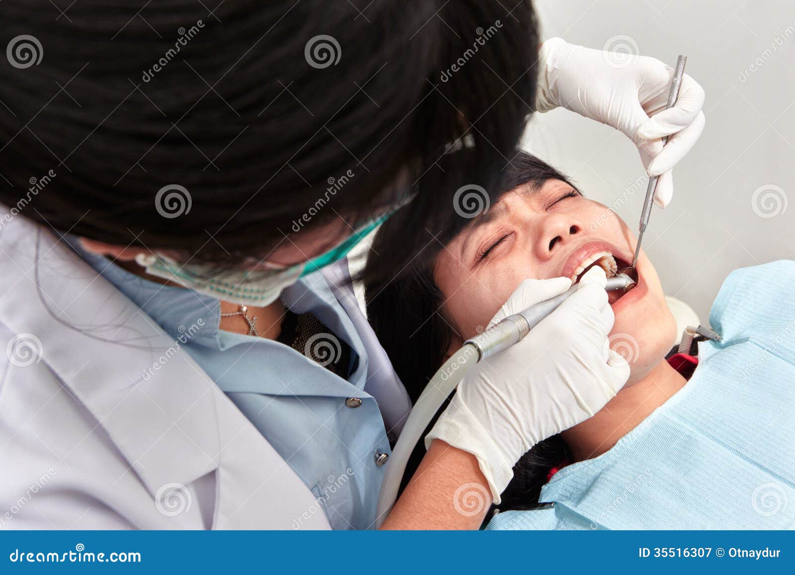 Dentist examing teeth stock image. Image of people, teeth - 35516307