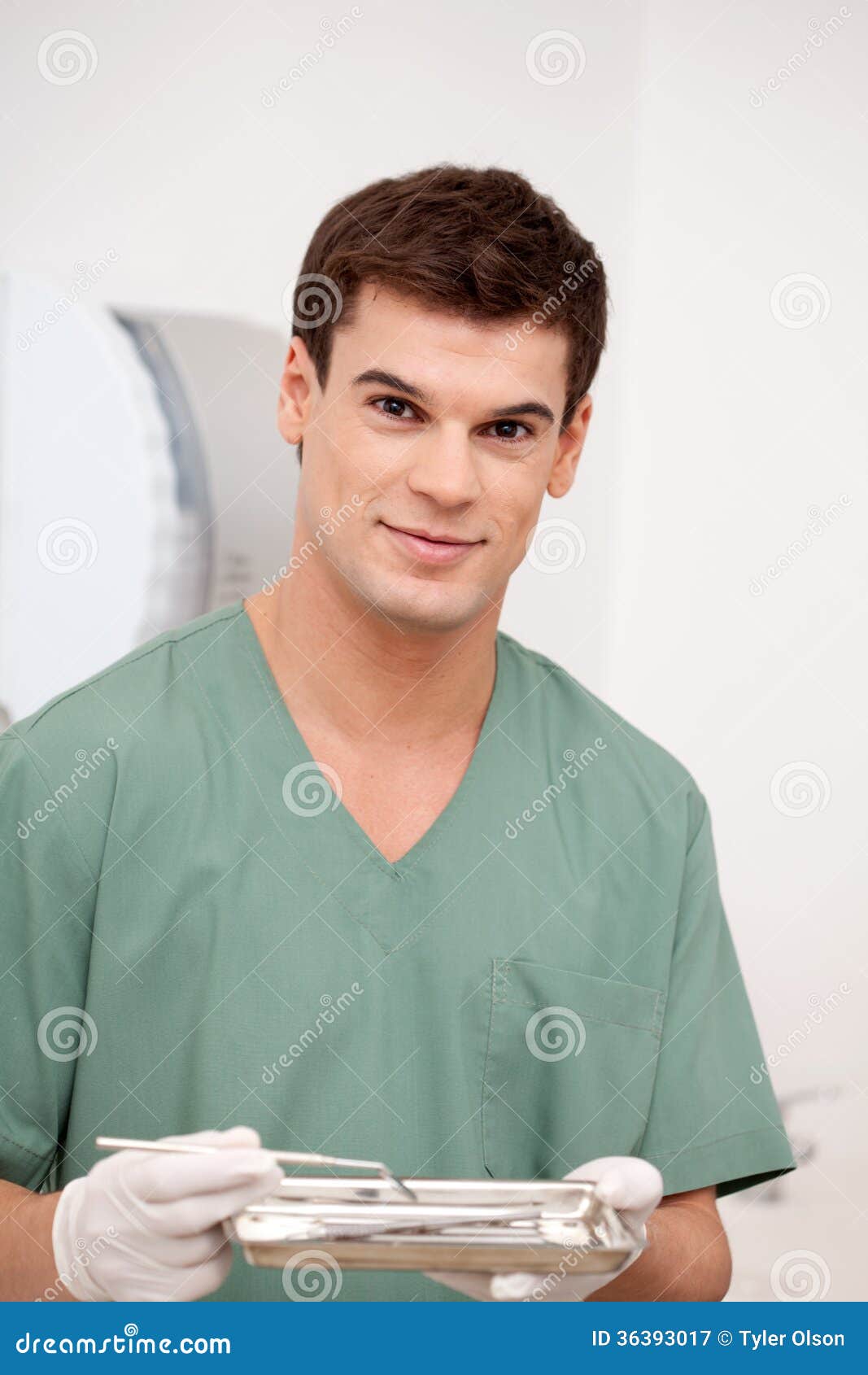 Dentist Man Portrait with a Smile Stock Image - Image of mirror, exam ...