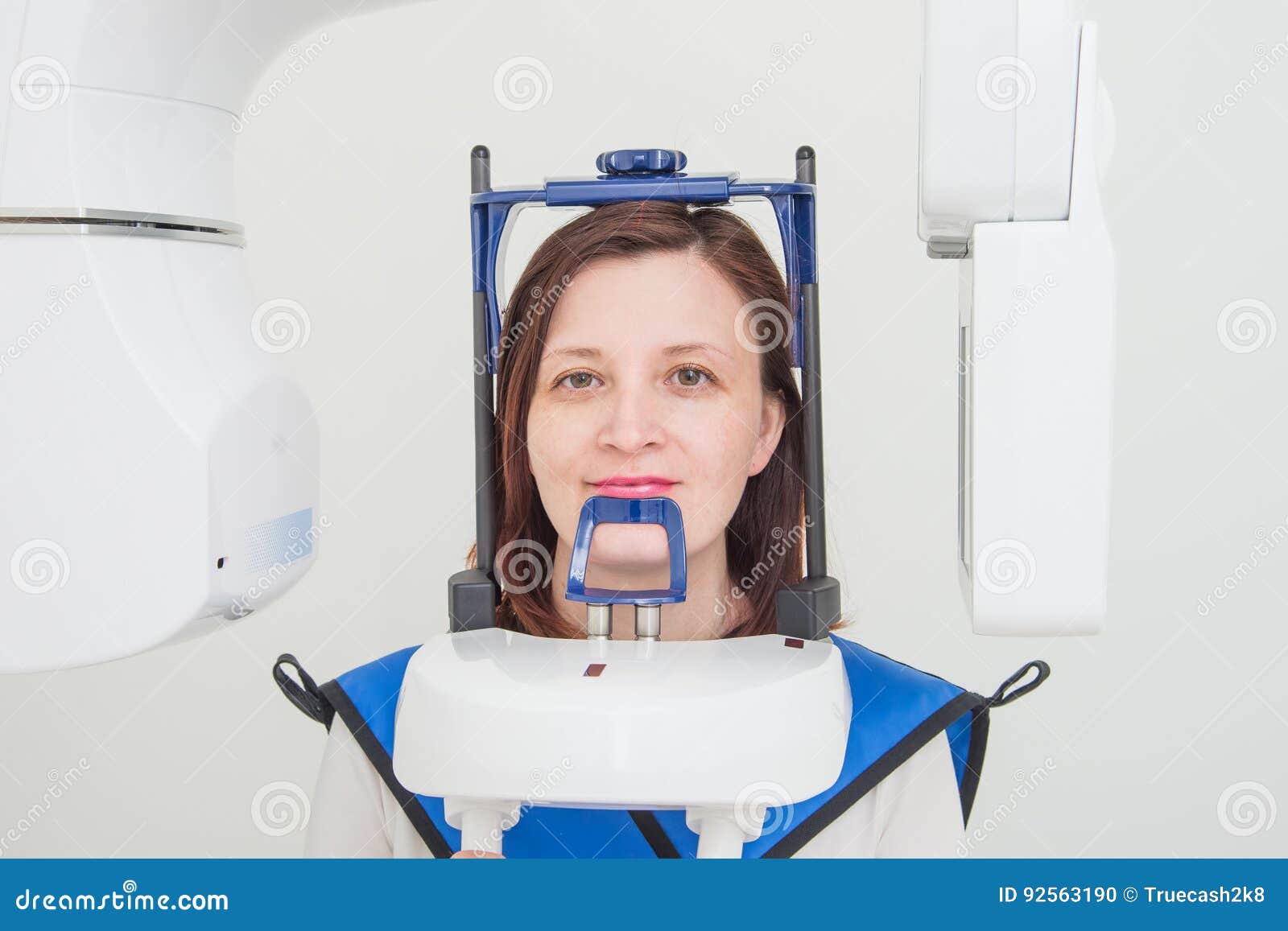 Dentist Taking a Panoramic Digital X-ray of a Patients Teeth Stock ...