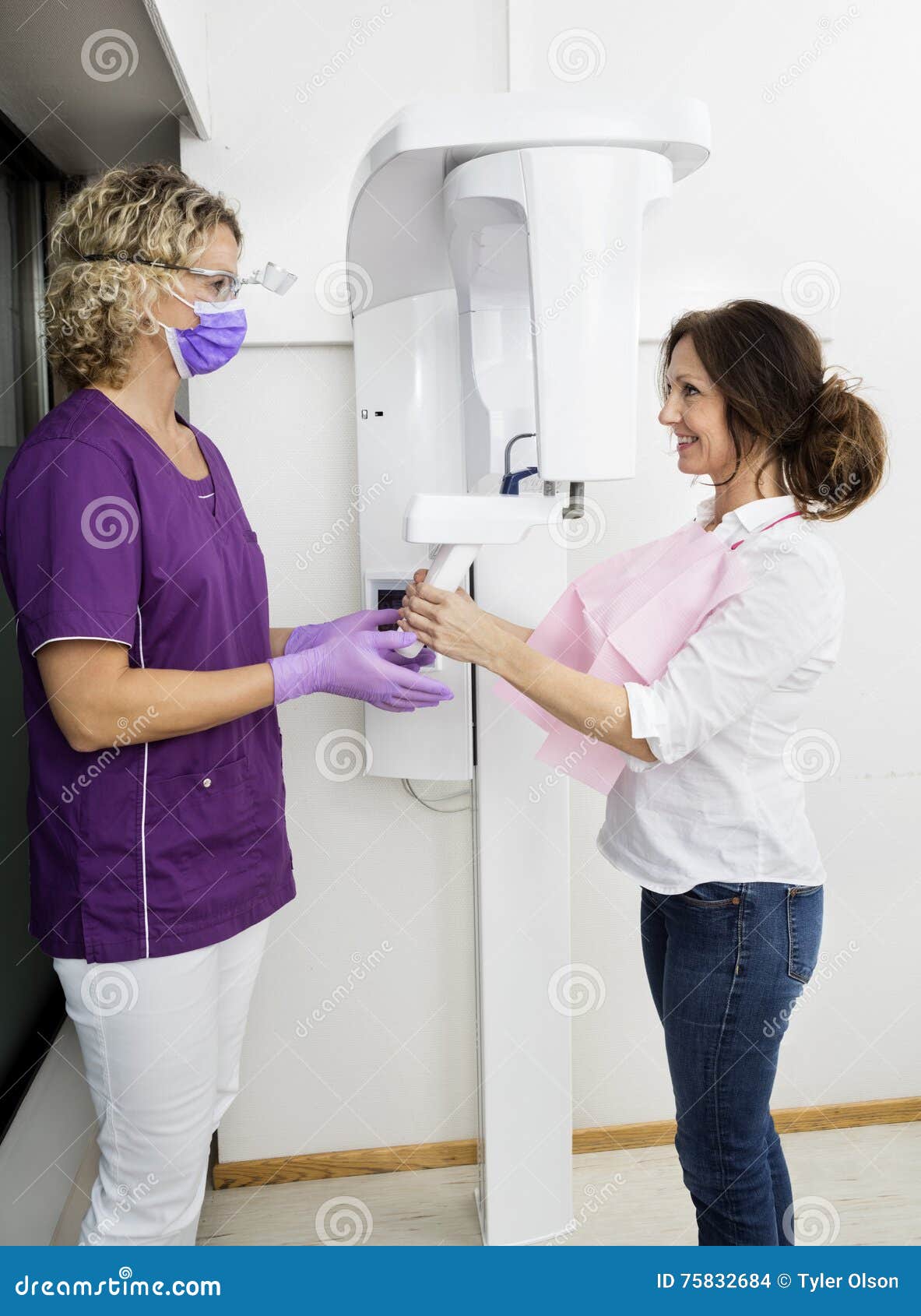 Dentist Taking Xray of Patient S Teeth Using Panoramic Machine Stock ...