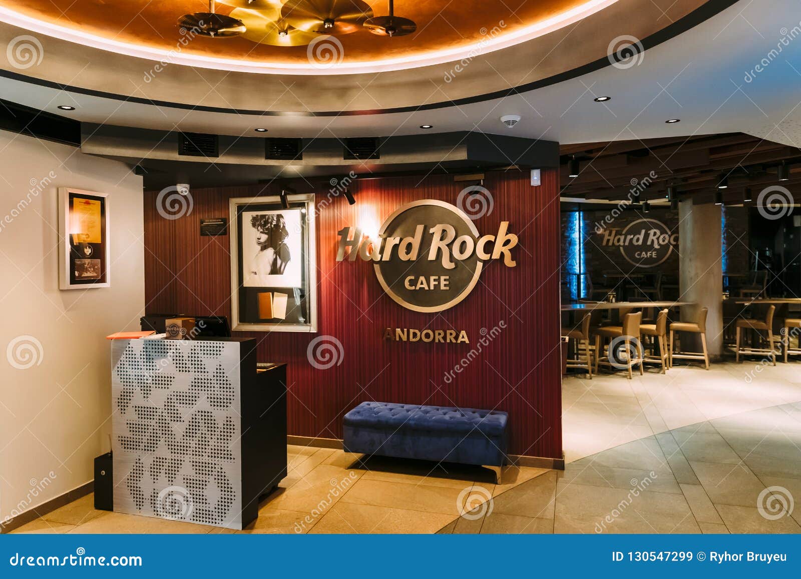 Dentro de Hard Rock Cafe imagen de archivo editorial. Imagen de ...