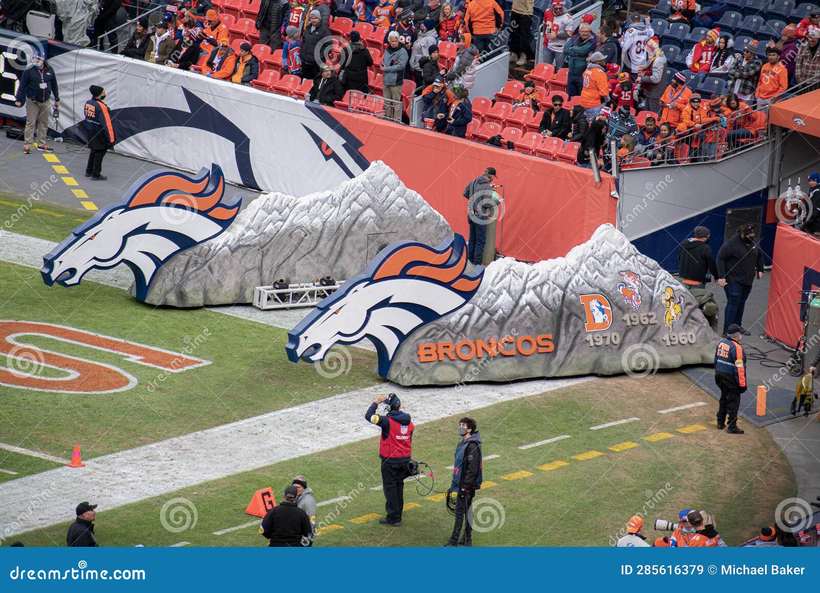 Denver Broncos Team on Field Entrance Gate Editorial Stock Image ...