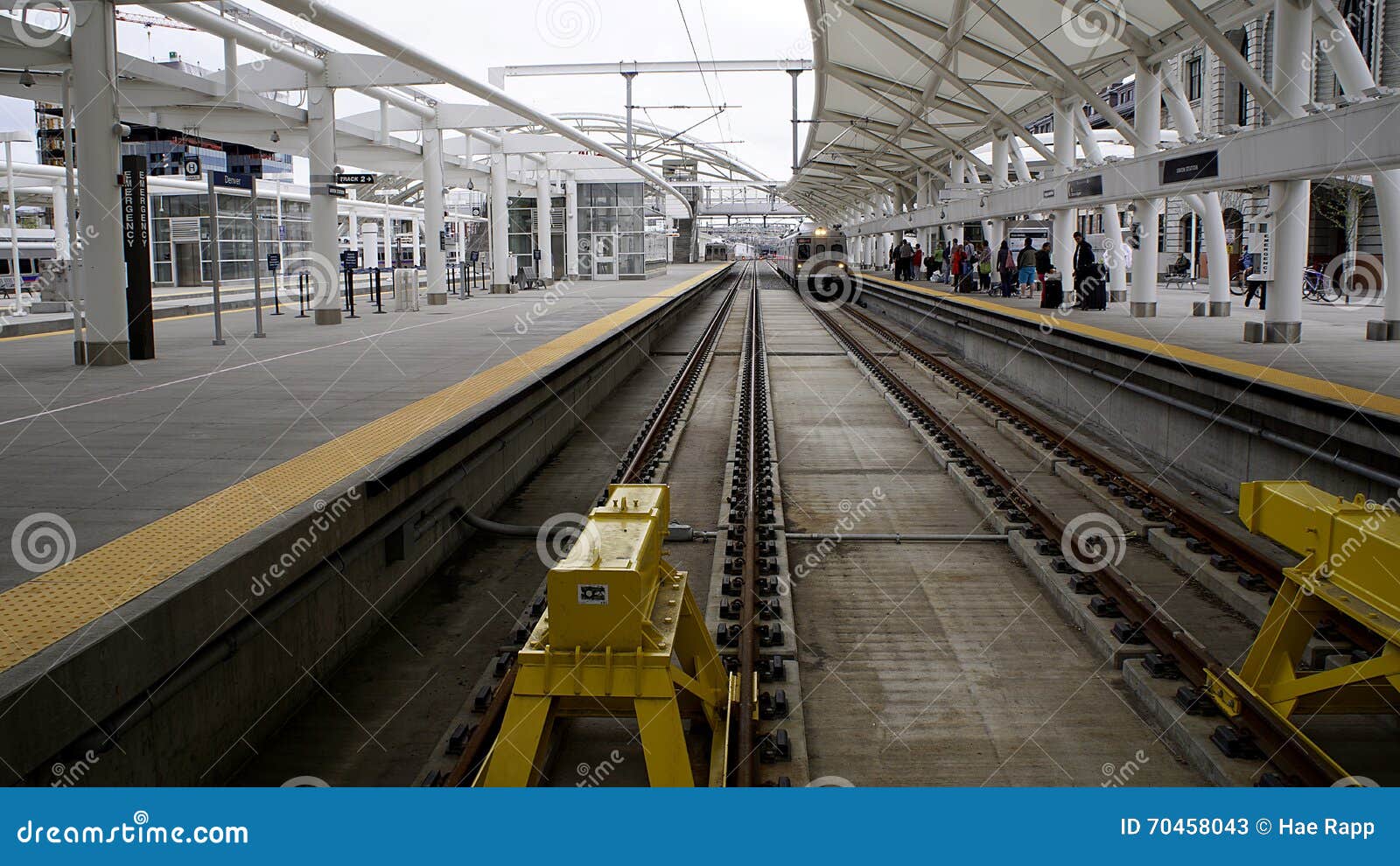 Denver light rail station editorial stock photo. Image of tracks - 70458043