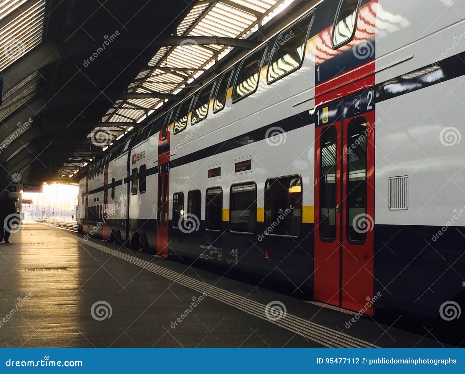 Departure Train Picture. Image: 95477112