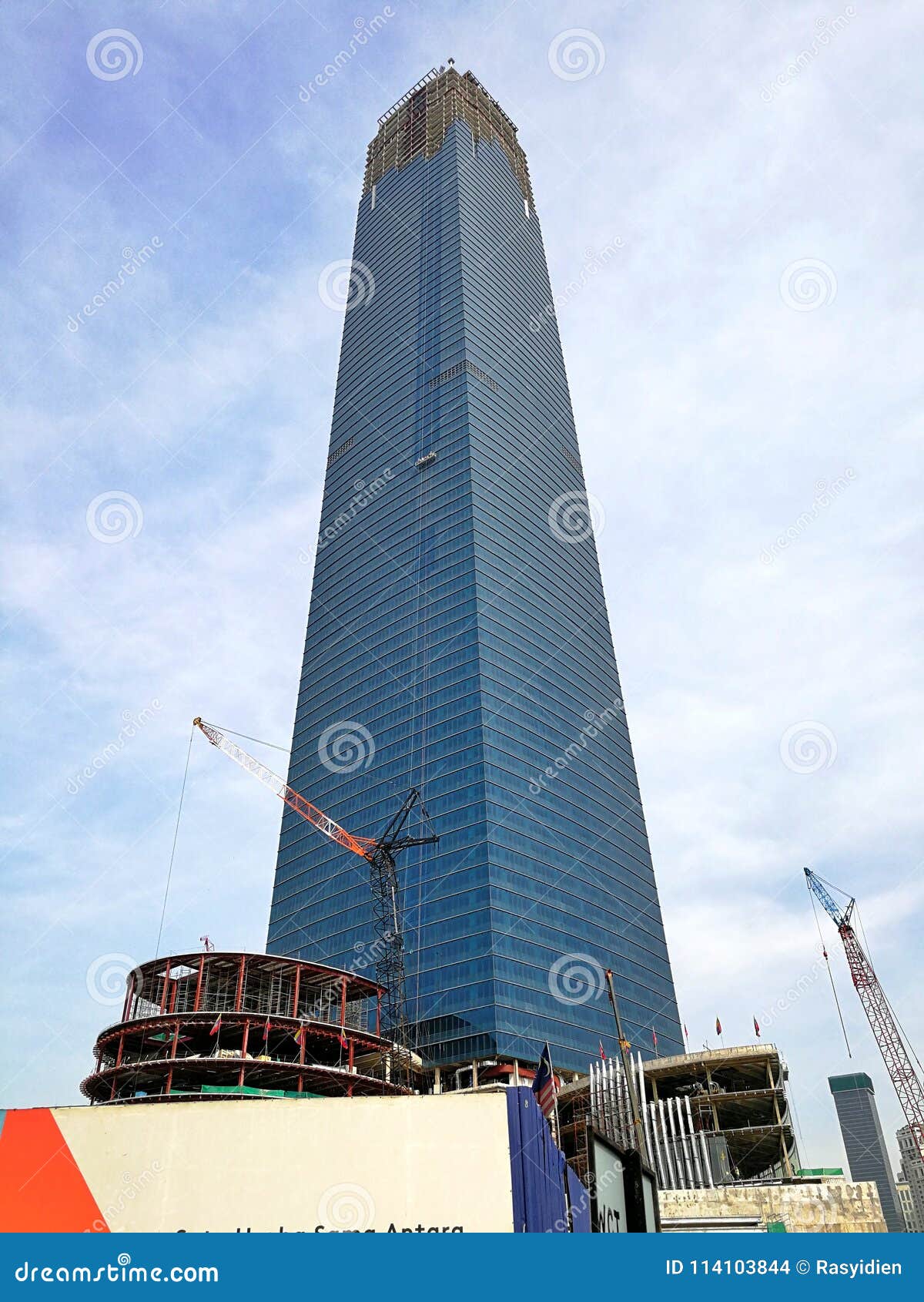 Der Austausch 106, Tun Razak Exchange TRX Redaktionelles Stockbild ...