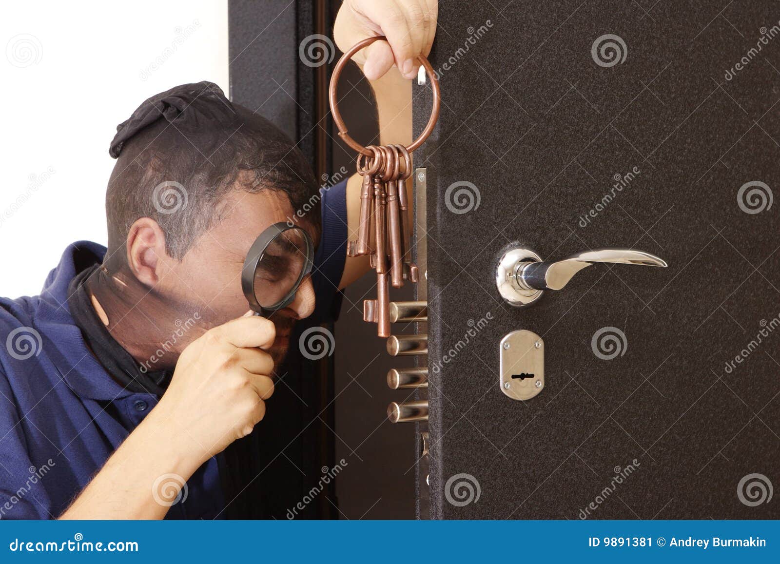 Der Dieb stockbild. Bild von verriegelung, tür, haus, kaukasisch - 9891381
