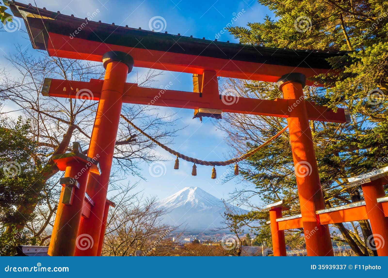 Der Fujisan stockbild. Bild von fuji, ruhig, frieden - 35939337