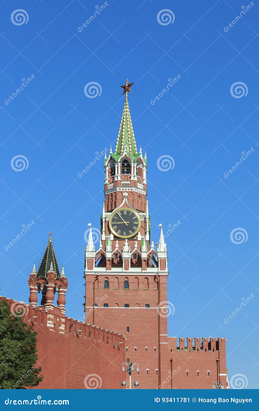 Der Kreml Und Roter Platz in Moskau Stockbild - Bild von moskau, brücke ...