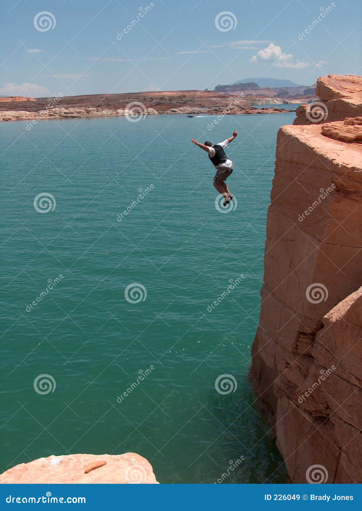 Der lange Fall stockbild. Bild von grün, klippe, erregen - 226049
