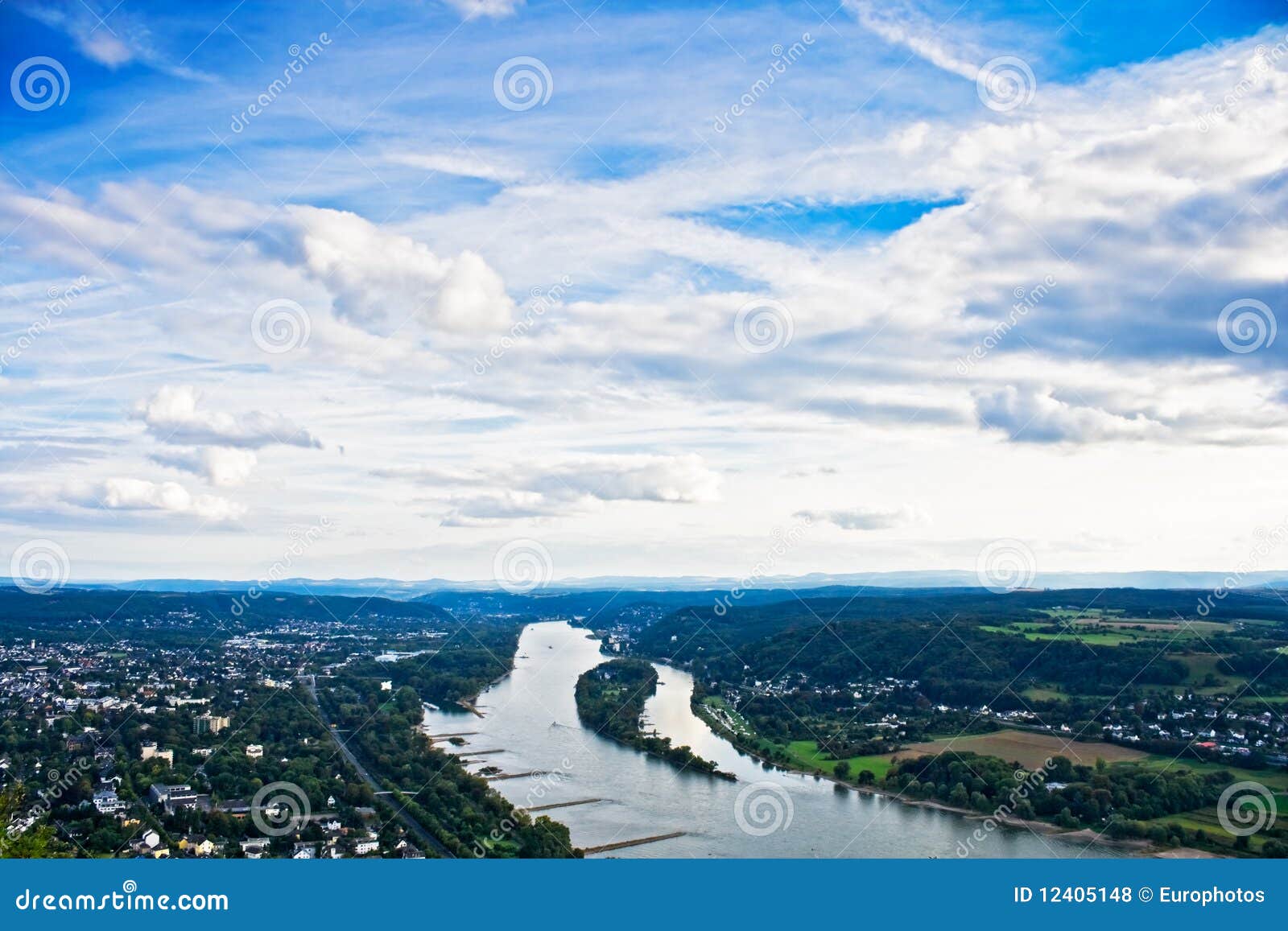Der Rhein nahe Bonn stockfoto. Bild von rhein, ansicht - 12405148