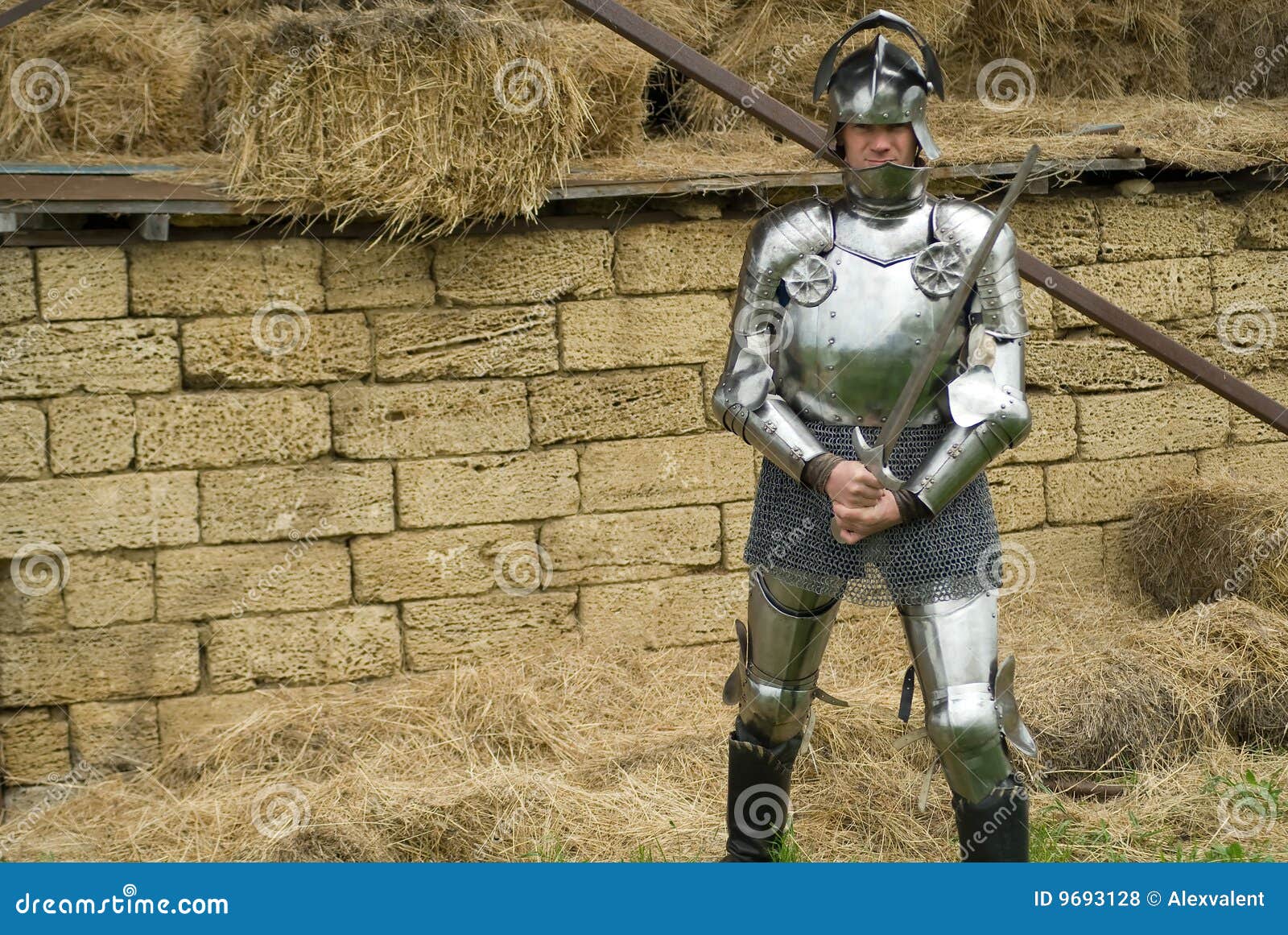 Der Ritter stockfoto. Bild von messer, schutz, leistung - 9693128