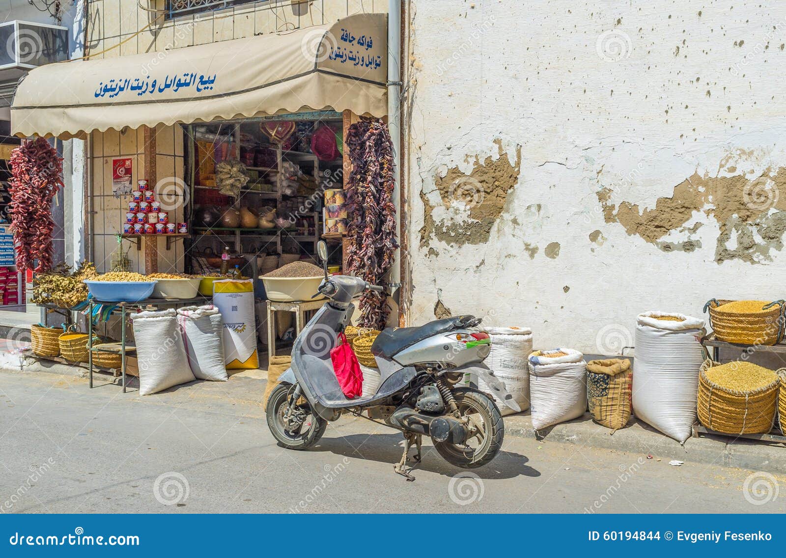 Der Roller redaktionelles stockbild. Bild von mittelmeer - 60194844