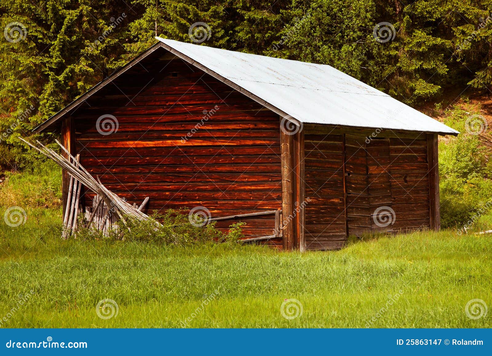 Der Stall stockbild. Bild von landwirtschaft, speicherung - 25863147