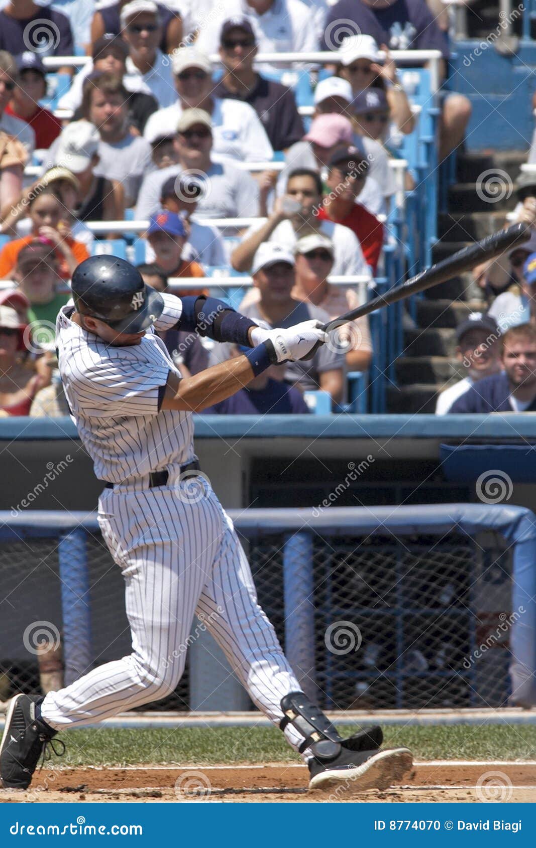Derek Jeter Hitting editorial image. Image of yankee, jeter - 8774070