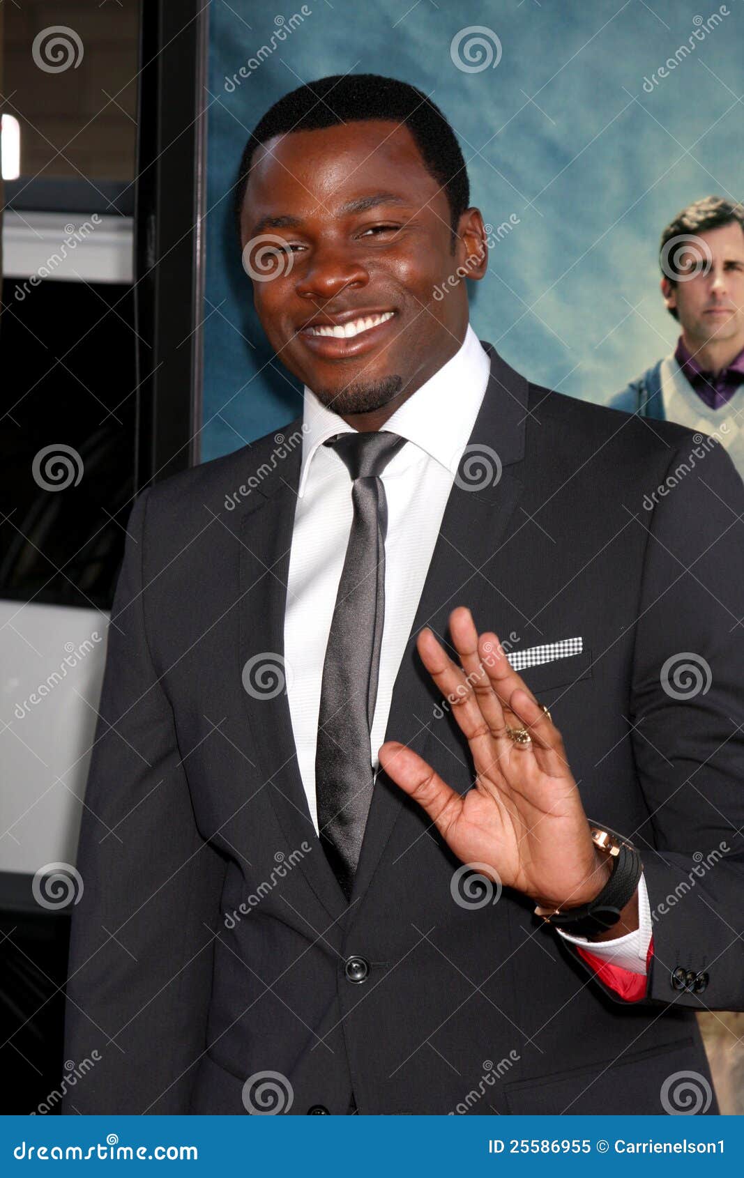 Derek Luke arrives at the editorial image. Image of cinemas - 25586955