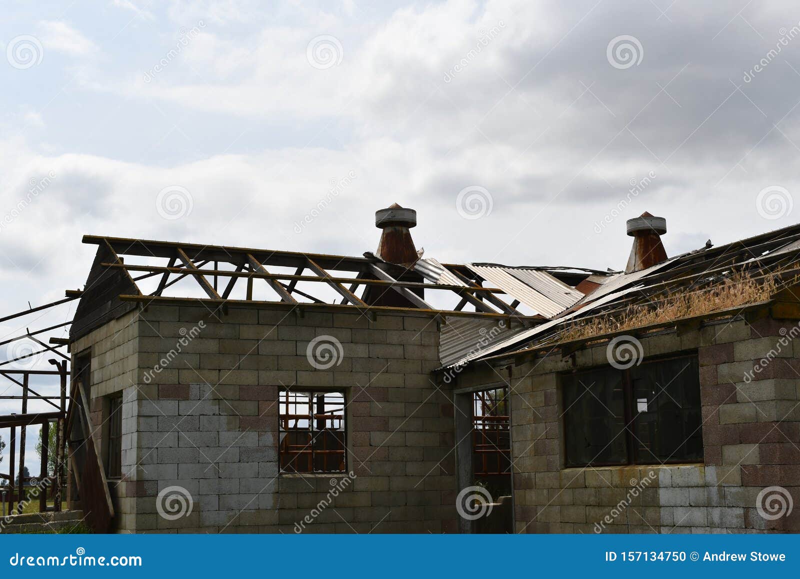 Derelict Farm House Abandoned Stock Photo - Image of residential ...