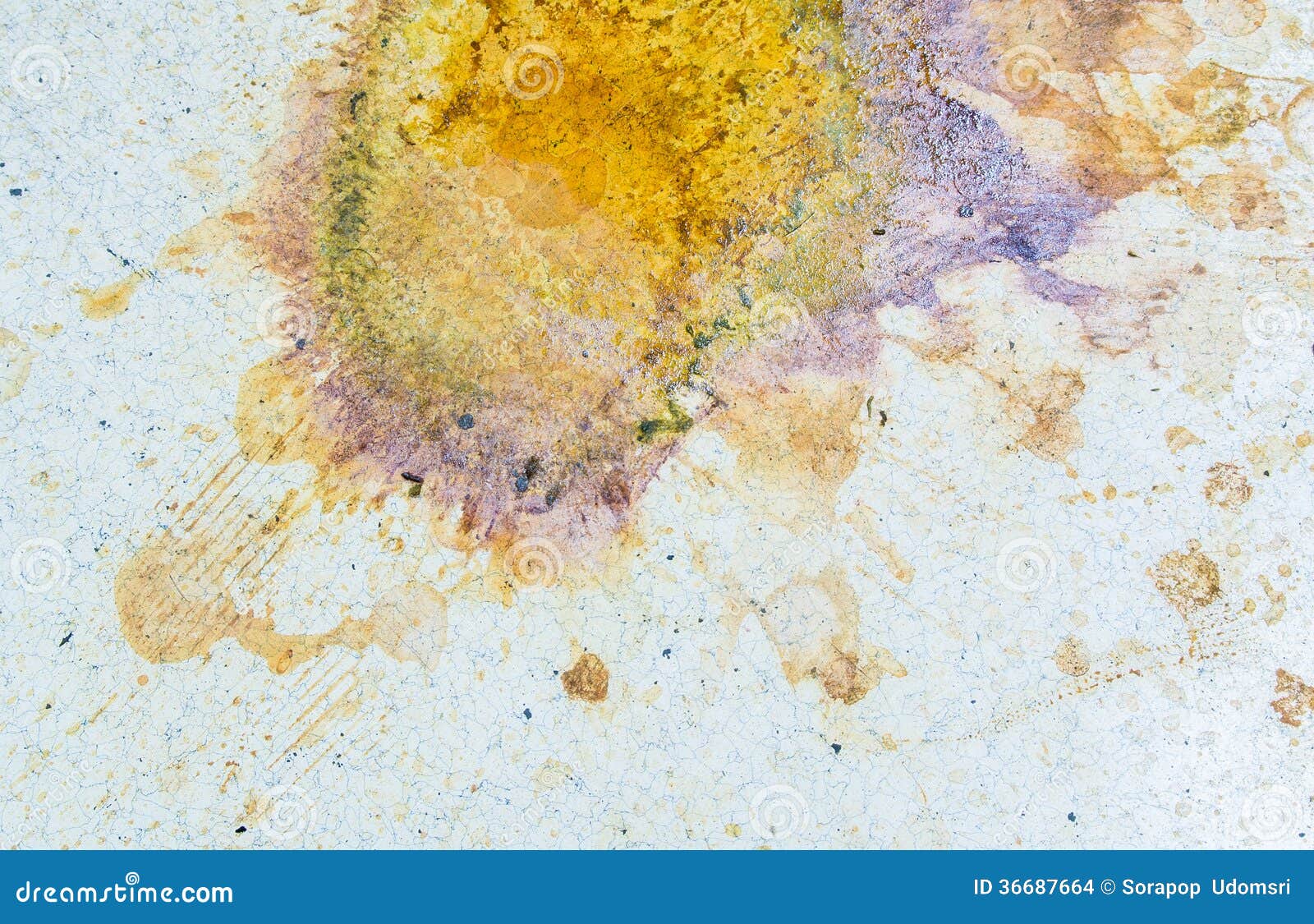 Derramamiento Del Agua En La Tierra Foto de archivo - Imagen de ...