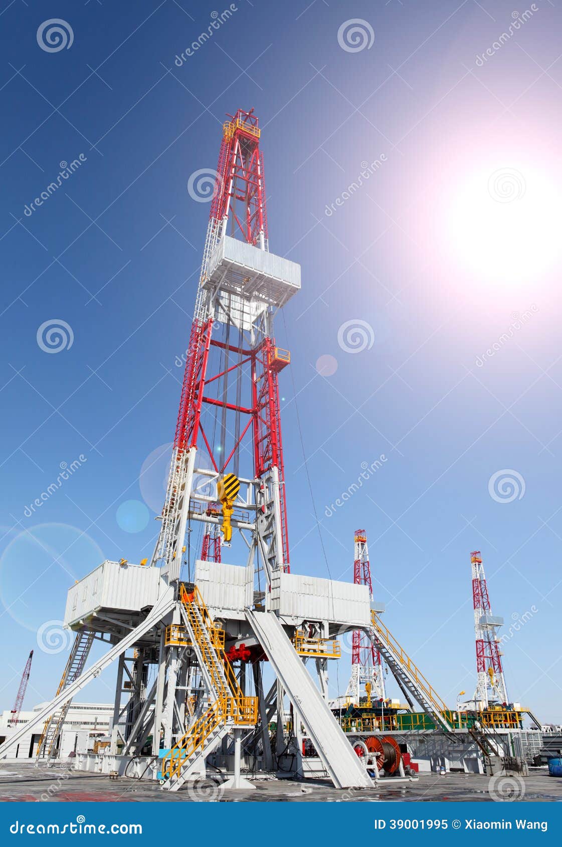 Derrick stock image. Image of petroleum, drill, spool - 39001995