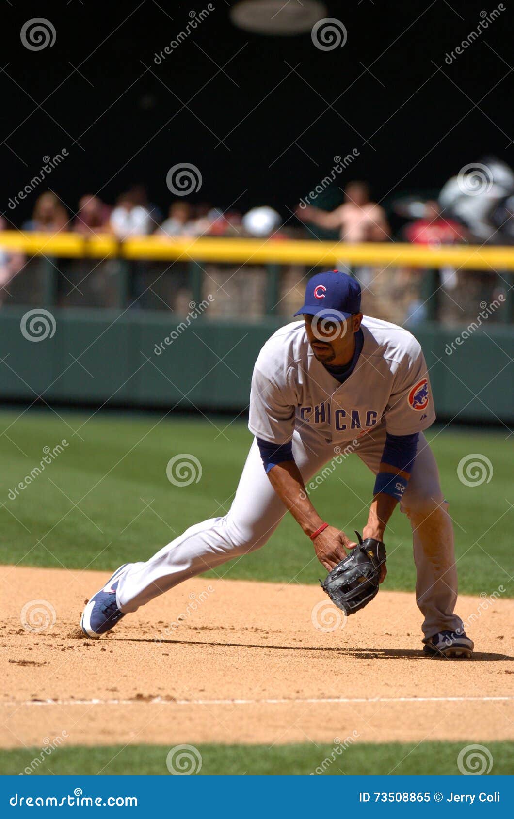Derrick Lee, Chicago Cubs Pitcher Editorial Image - Image of chicago ...