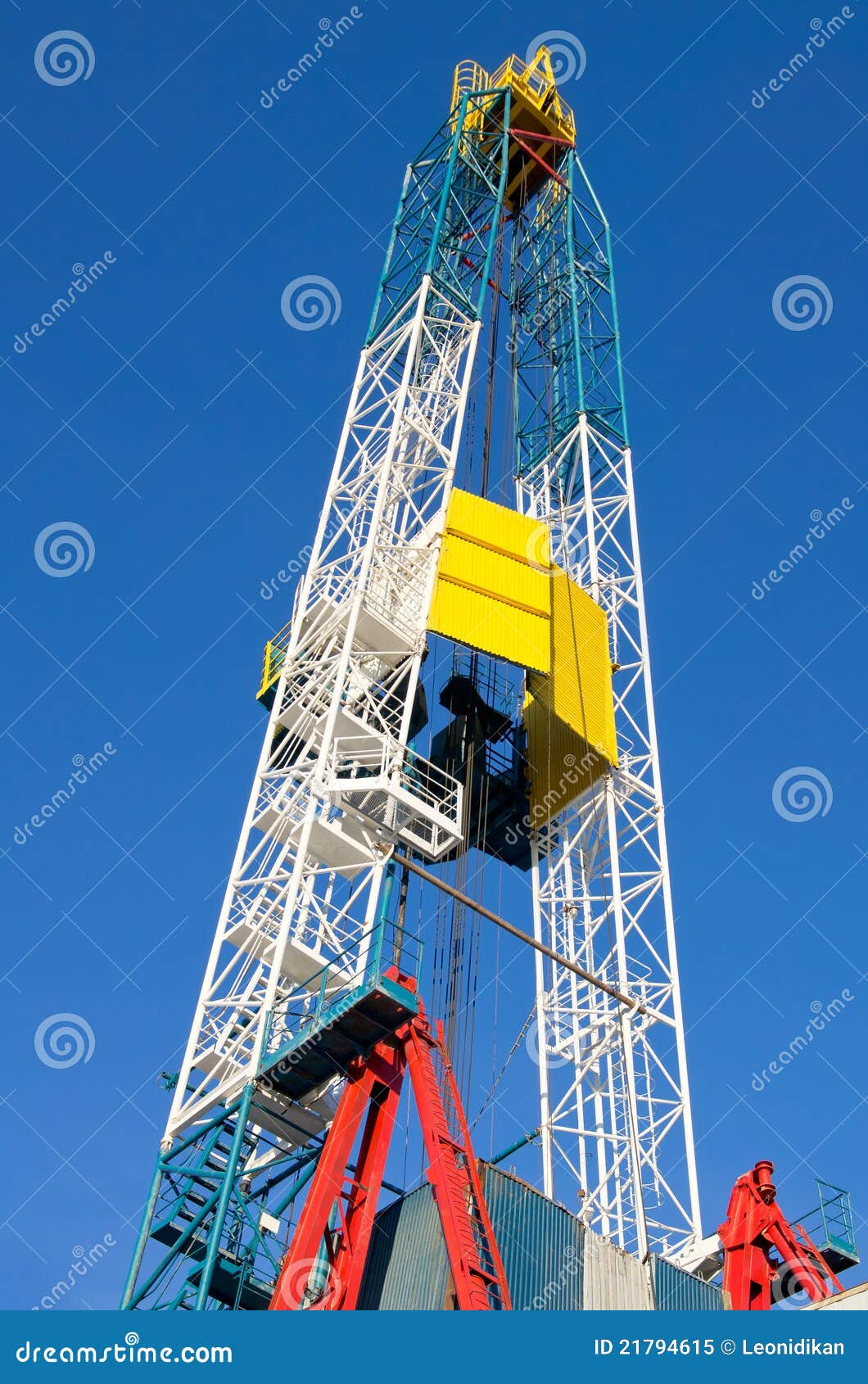 Derrick. Oil Well Drilling. Stock Image - Image of steel, exploration ...