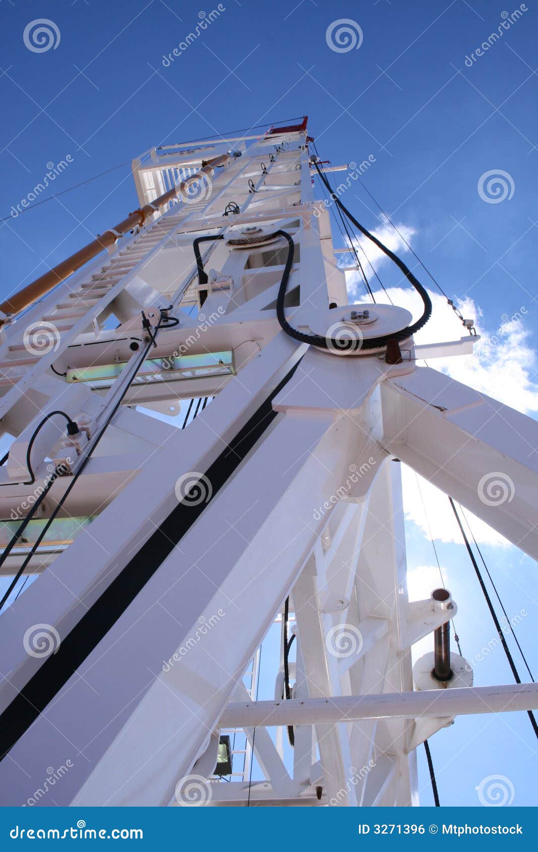 Derrick sky stock photo. Image of petroleum, handles, metal - 3271396
