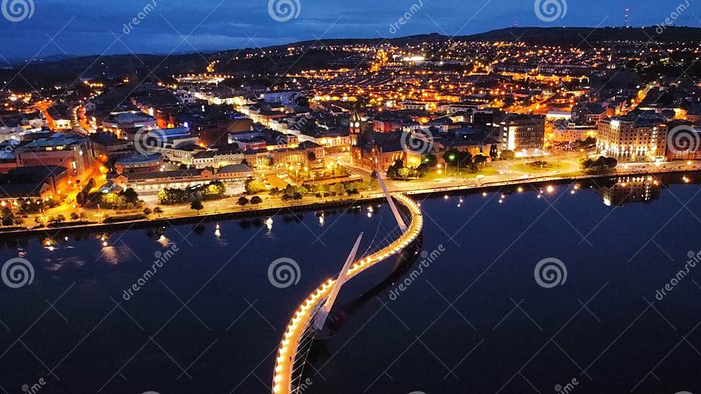 Derry /Londonderry at Night Stock Image - Image of bridge, evening ...