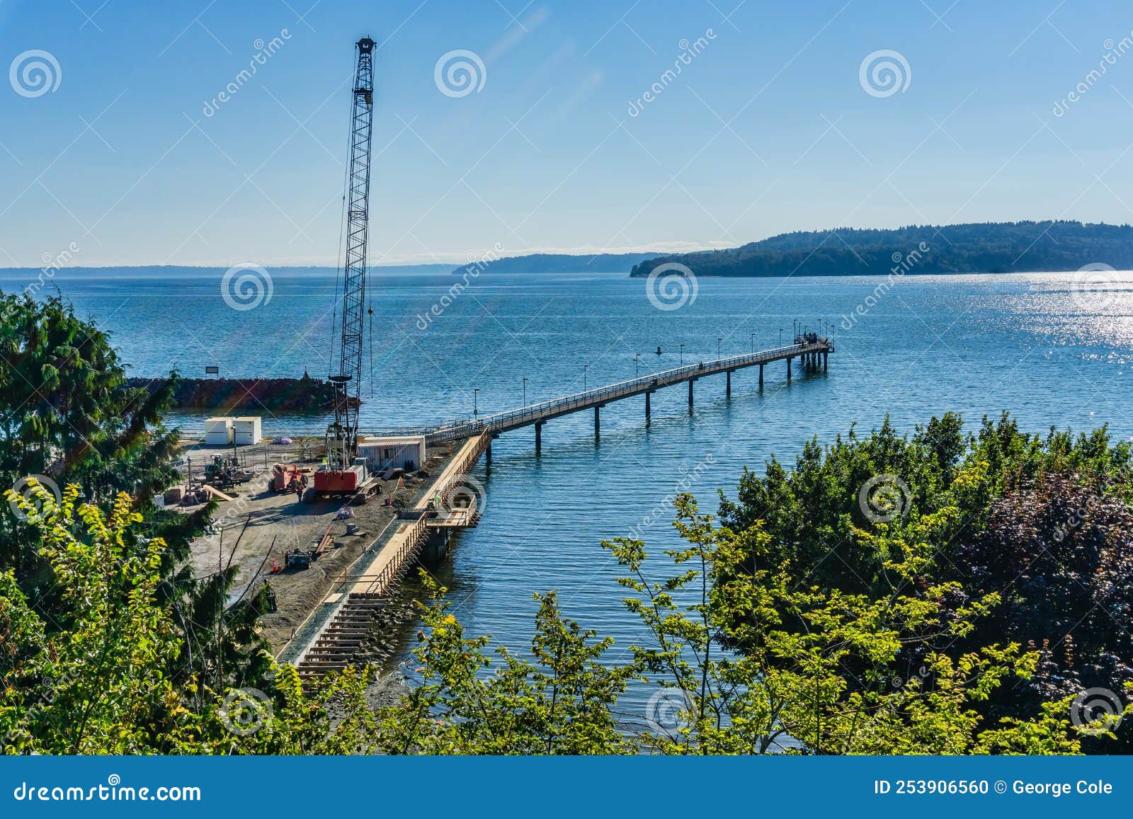 Des Moines Pier Construction Stock Photo - Image of moines ...