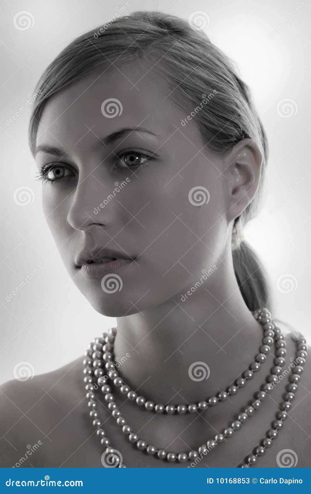 Desaturate lady with pearl stock image. Image of hair - 10168853