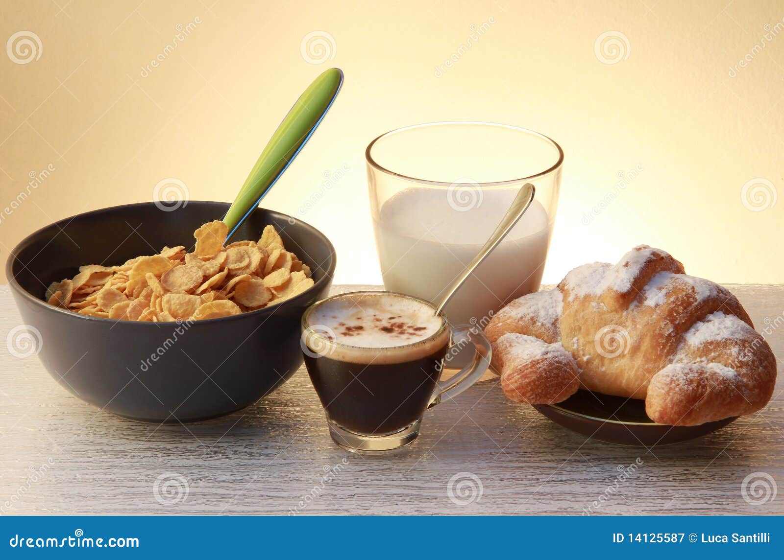 Desayuno italiano imagen de archivo. Imagen de flores - 14125587