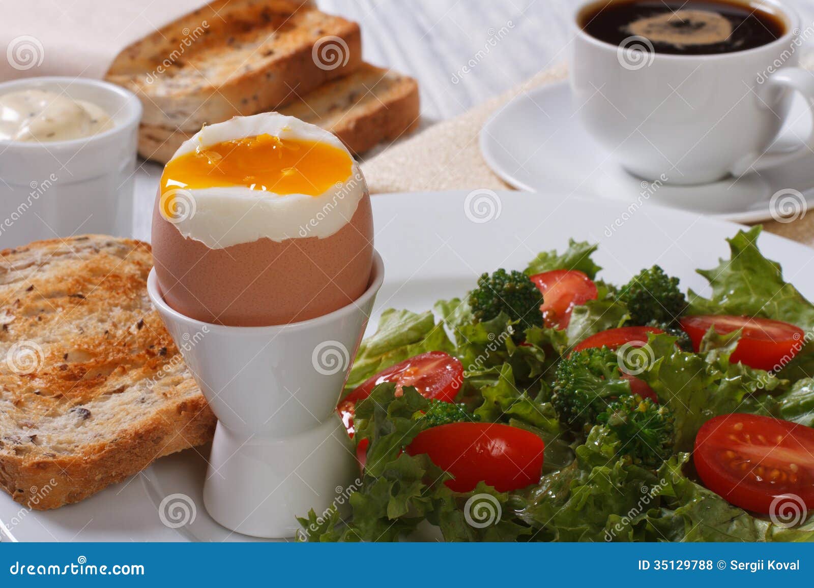 Desayuno Muy Sabroso Y Sano Foto de archivo - Imagen de salud ...