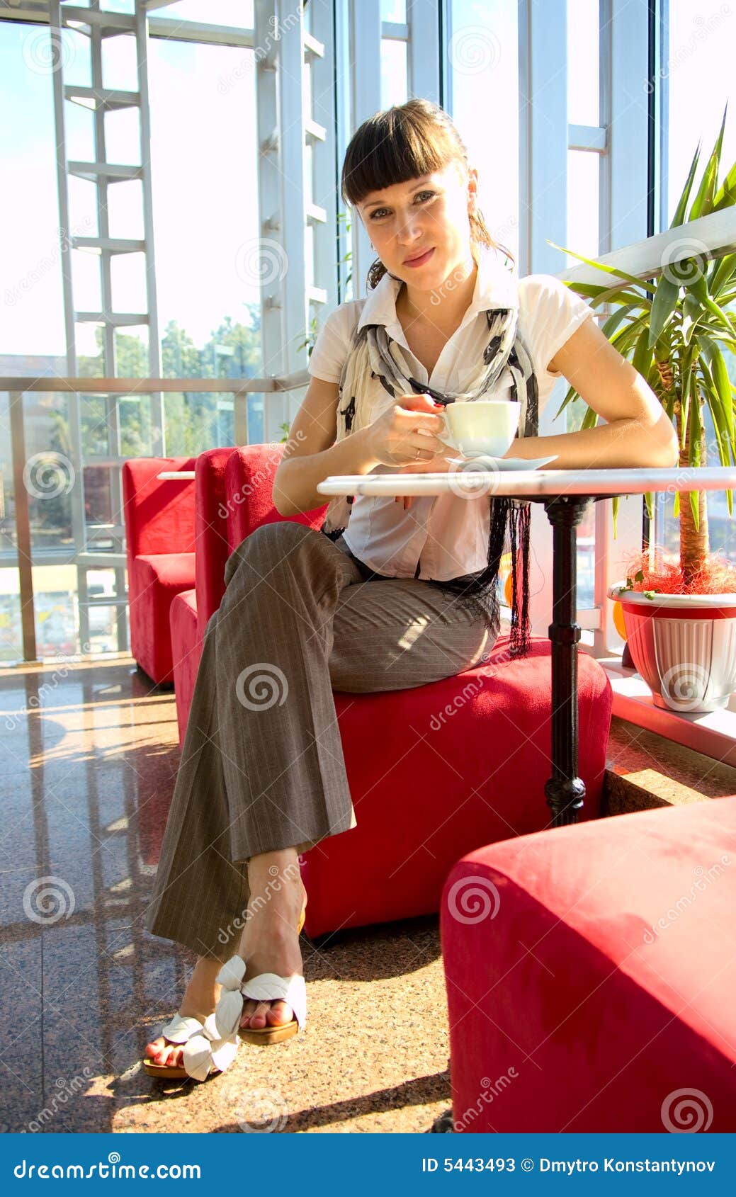 Descanso no café imagem de stock. Imagem de descanso, feliz - 5443493