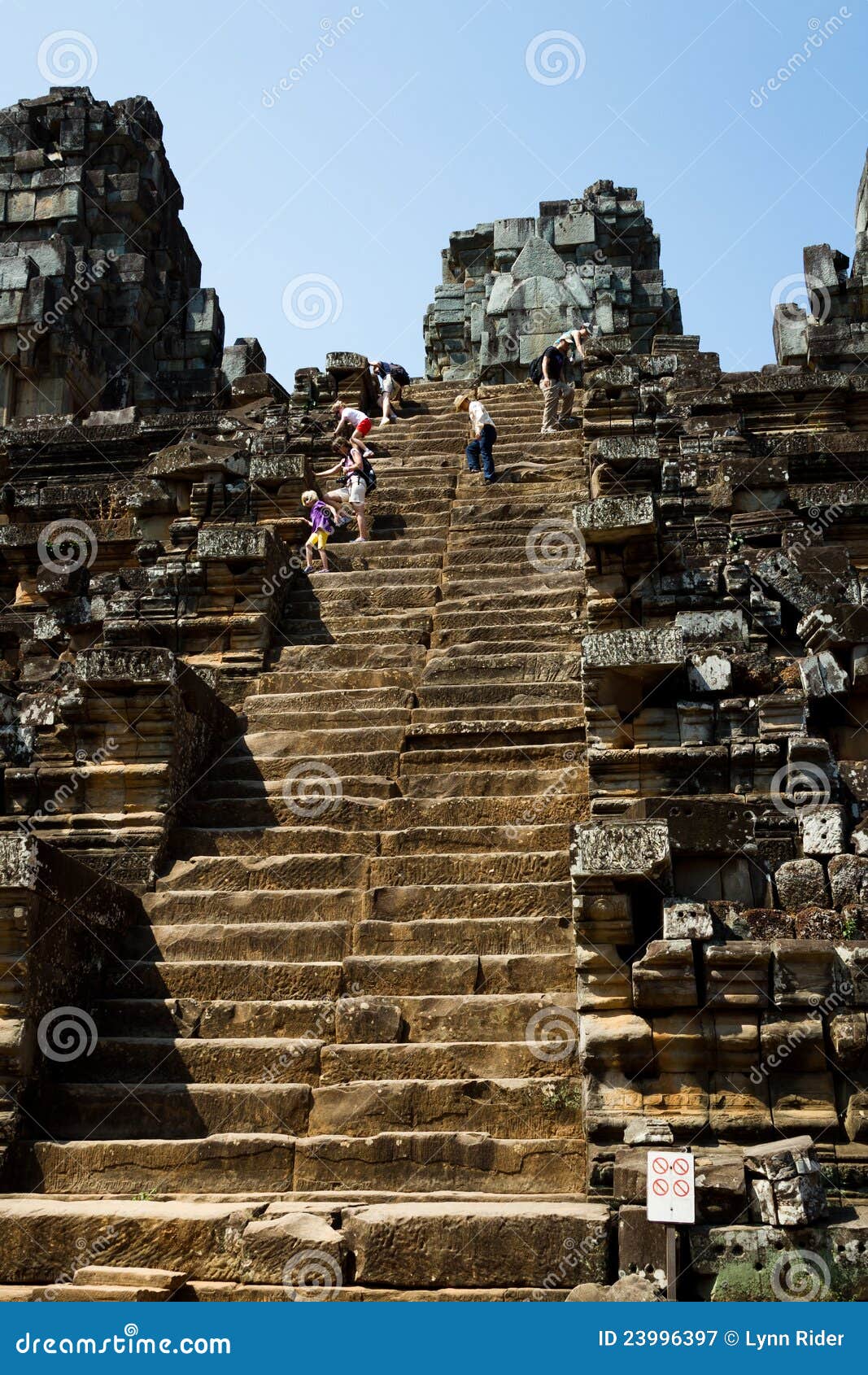 Descending the stone steps editorial photography. Image of tourists ...