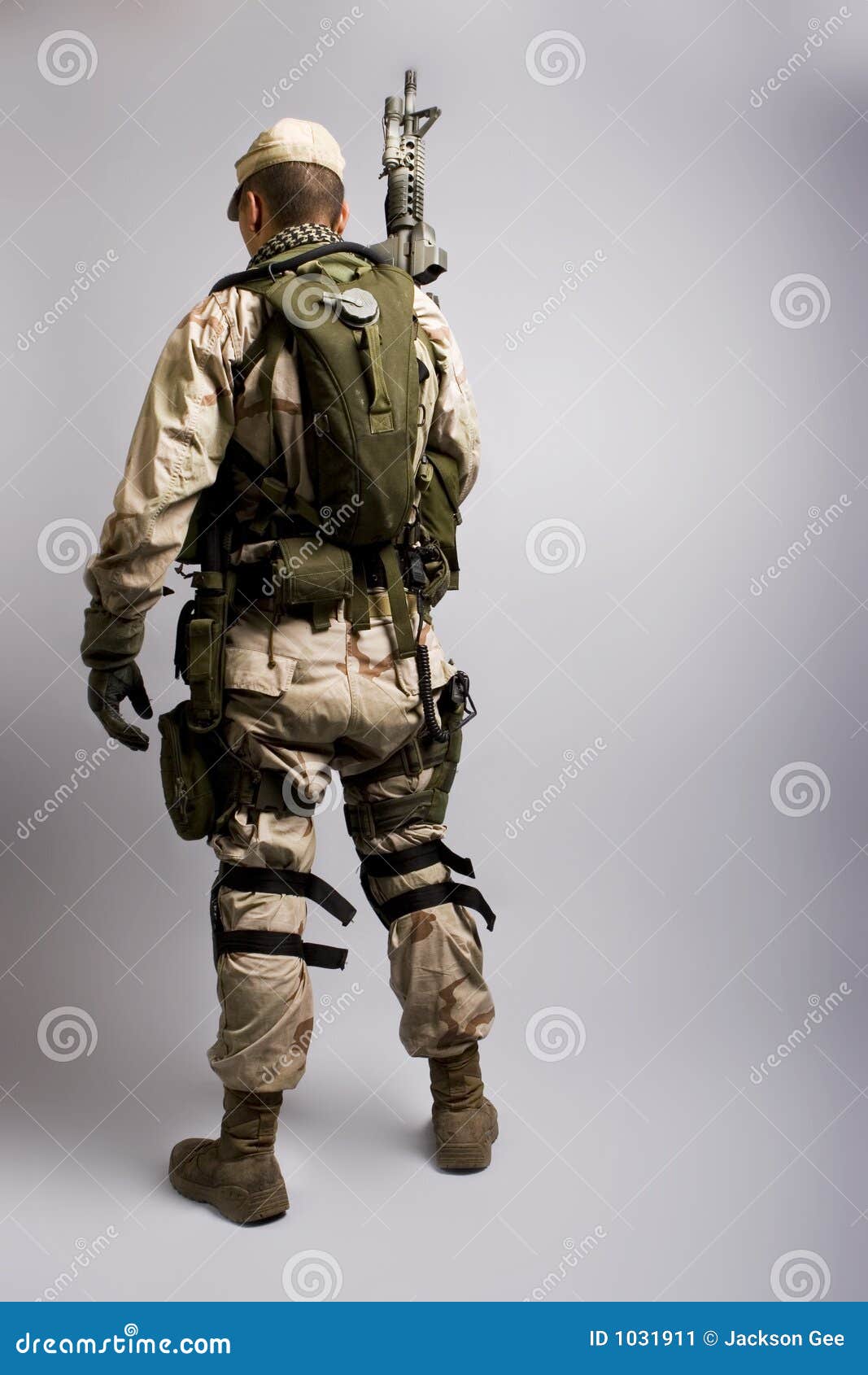 Desert combat army soldier stock image. Image of helmet - 1031911